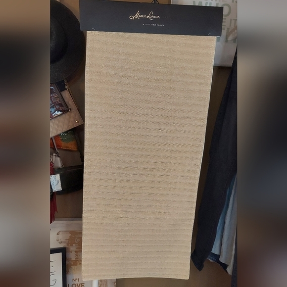 Marlo Lorenz | Dining | Marlo Lorenz Table Runner New | Poshmark